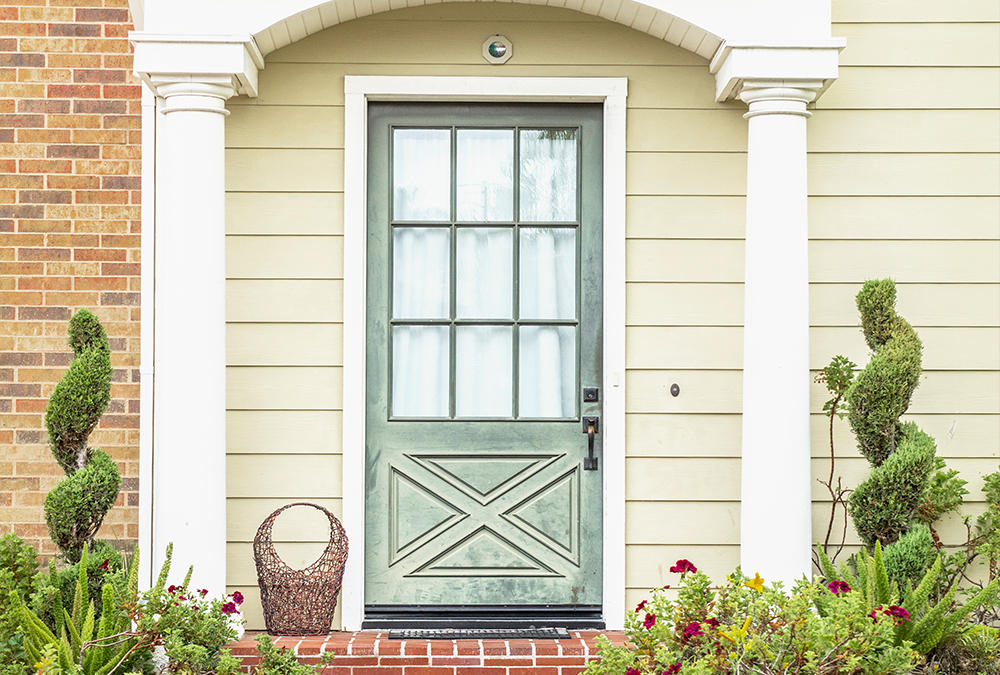 DIY Home Improvements: Easy Updates for a Fantastic Front Door