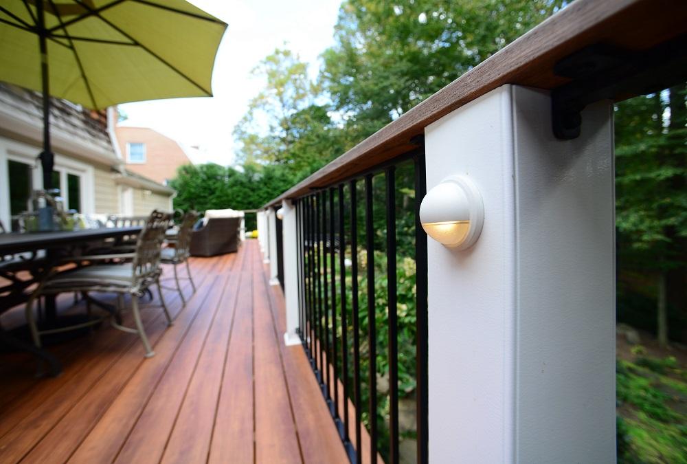 Choosing the Right Railing for Your Deck - LiveAbode